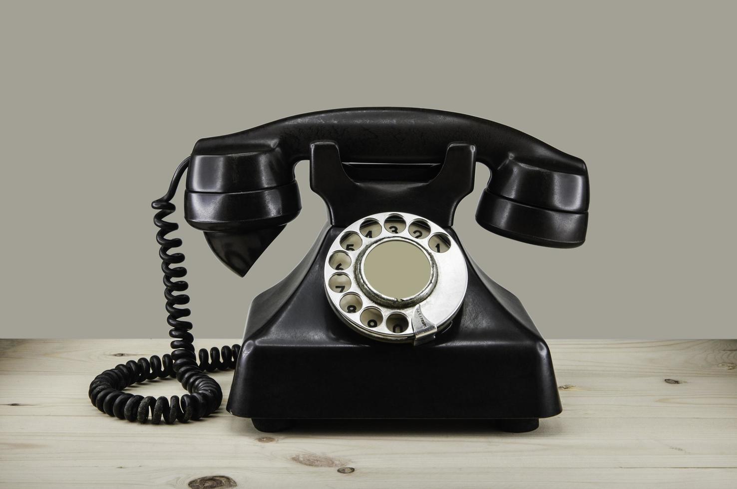 Qué características tienen los teléfonos antiguos a disco
